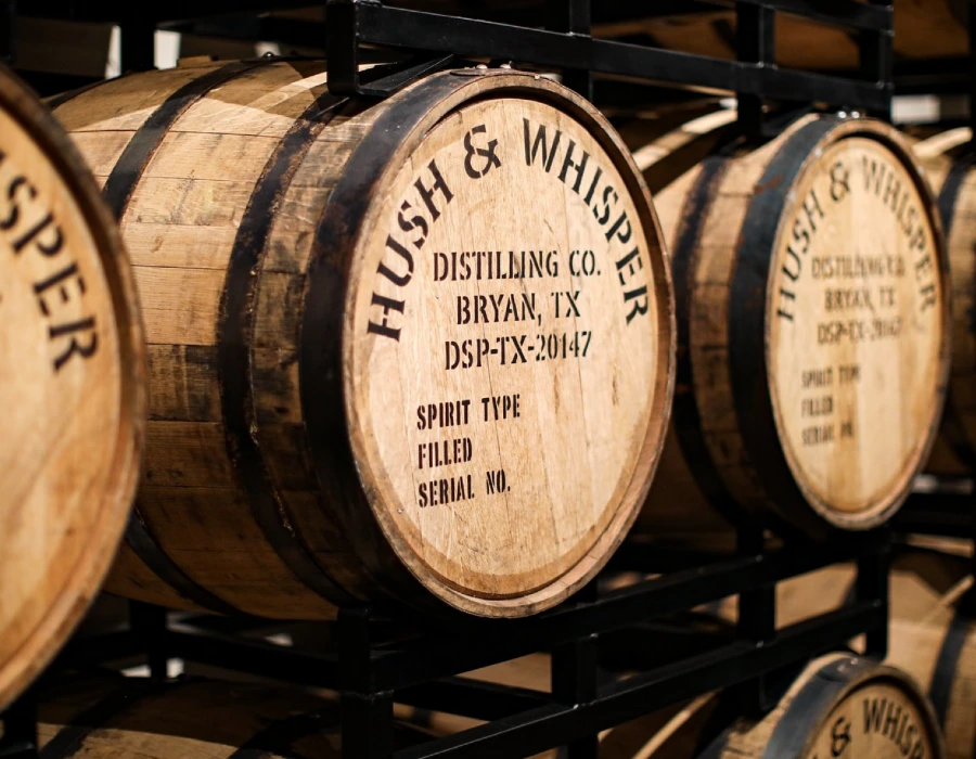 Irish Whiskey vs. Scotch: What's the Difference? - Hush and Whisper ...